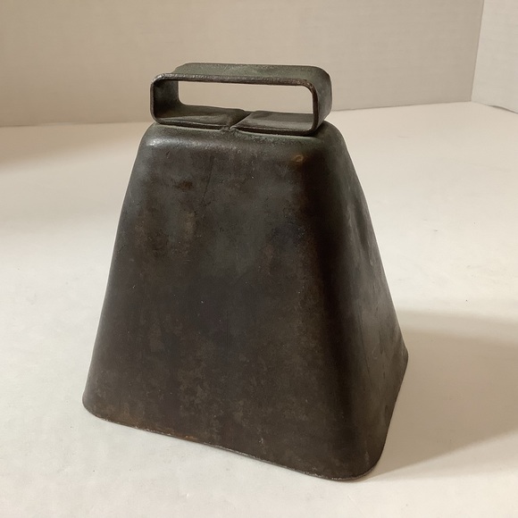 Vintage | Accents | Vintage Cowgoat Bell 45 High Cast Iron Rusted ...
